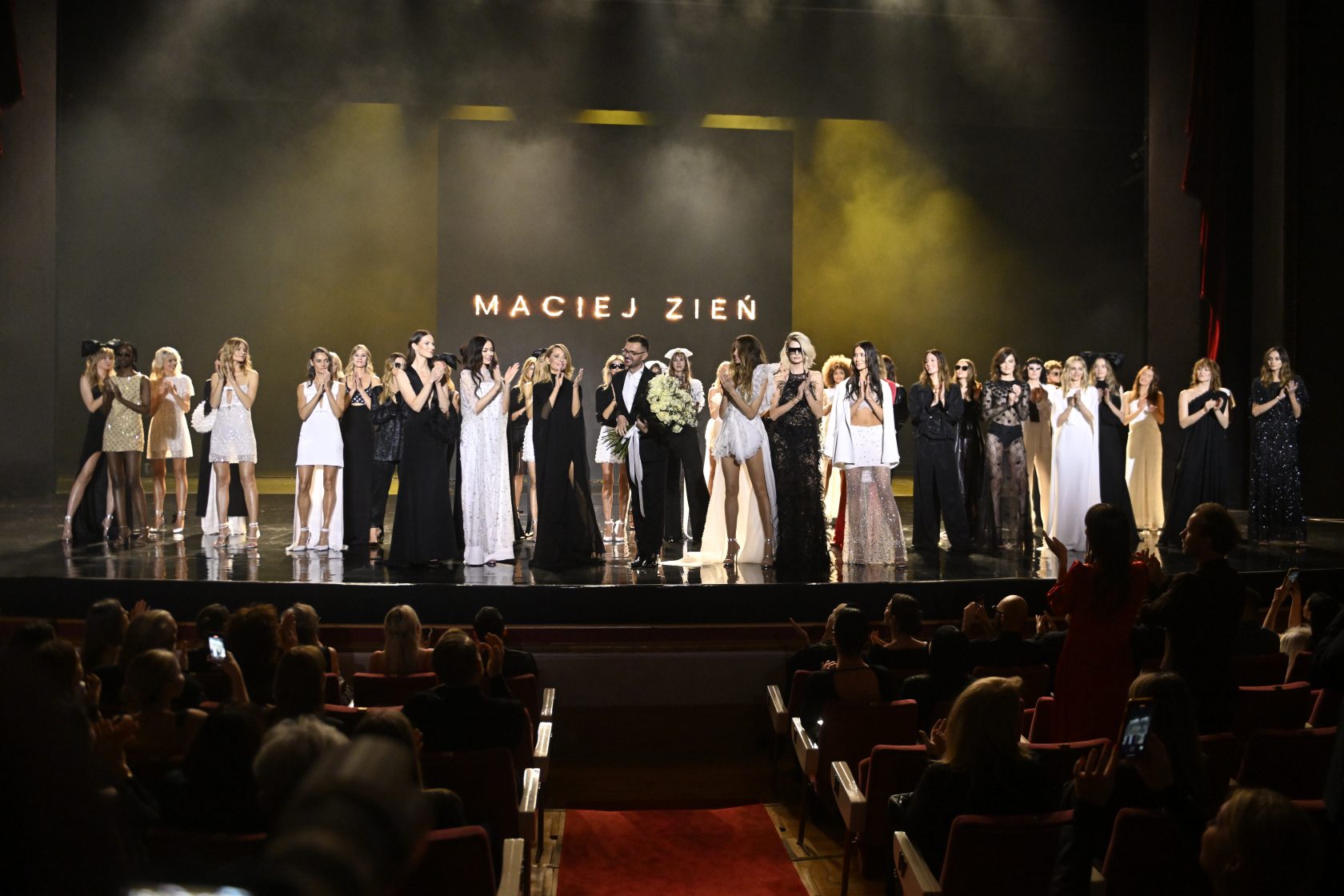 Plejada gwiazd na pokazie Macieja Zienia | Damosfera